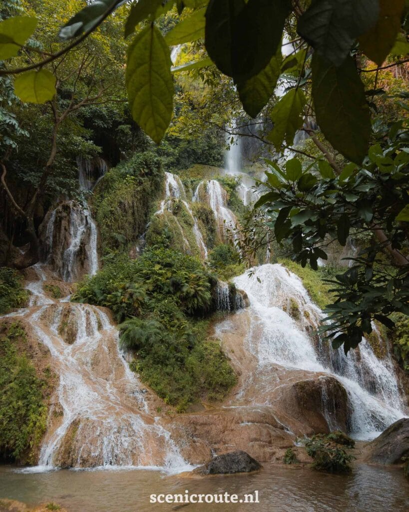 Hike naar de Erawan falls nabij Kanchanaburi | Scenic Route
